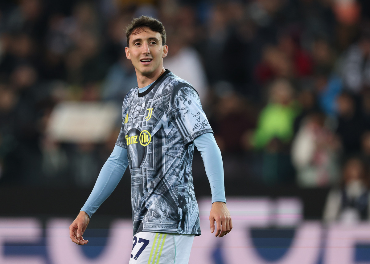 Barcelona is considering making a move for Juventus star | Juvefc.com